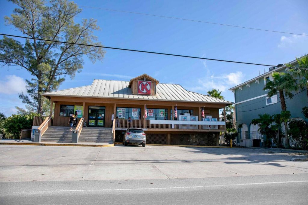 Gallery – Salty Living Rentals